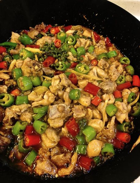 爆炒麻辣兔子肉怎么做_麻辣兔肉怎么炒才嫩-第1张图片-山城妙识