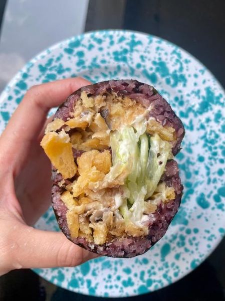 简易饭团怎么做_简易饭团用什么米最好-第3张图片-山城妙识