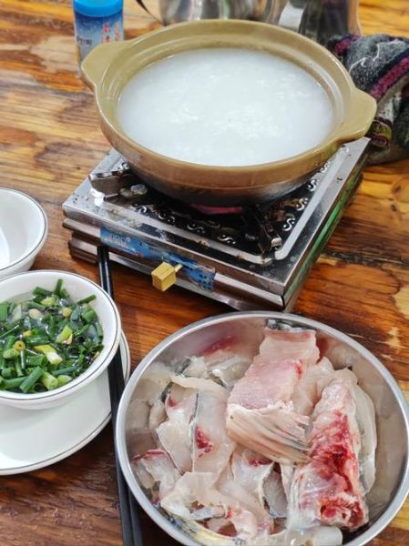 生滚鱼片粥怎么做_鱼片粥用什么鱼最好-第1张图片-山城妙识 生滚鱼片粥怎么做_鱼片粥用什么鱼最好-第1张图片-山城妙识