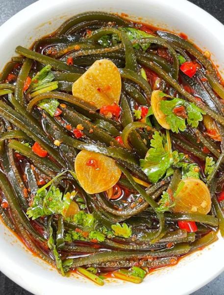 炝拌海带丝怎么做好吃_炝拌海带丝要不要焯水-第1张图片-山城妙识