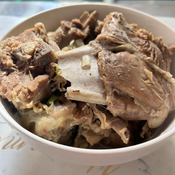 羊肉炖什么好吃又简单_家常做法推荐-第1张图片-山城妙识 羊肉炖什么好吃又简单_家常做法推荐-第1张图片-山城妙识