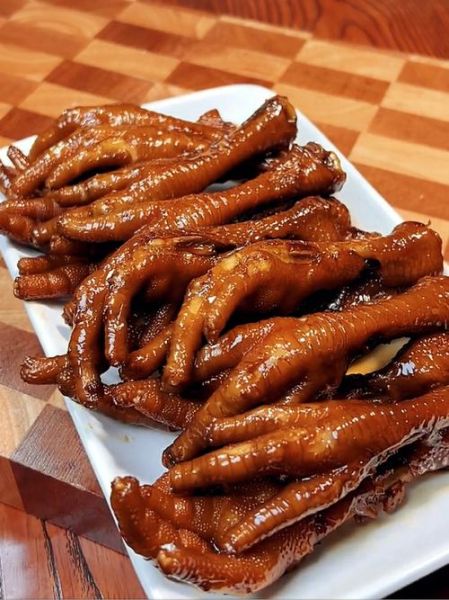 油炸卤鸡爪怎么做_卤鸡爪先炸还是先卤-第1张图片-山城妙识