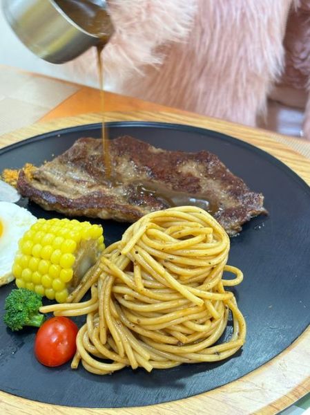 牛排摆盘怎么摆好看_牛排摆盘图片技巧-第3张图片-山城妙识