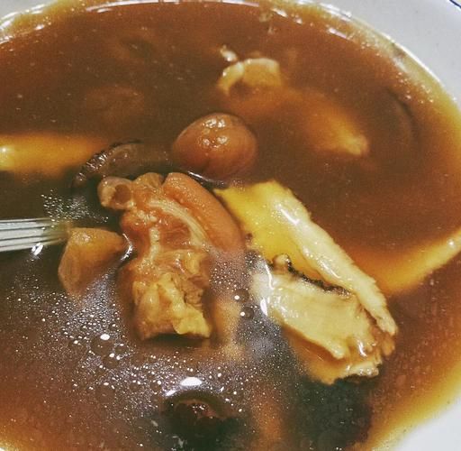 滋补养颜汤有哪些_女人喝什么汤最养颜-第1张图片-山城妙识 滋补养颜汤有哪些_女人喝什么汤最养颜-第1张图片-山城妙识