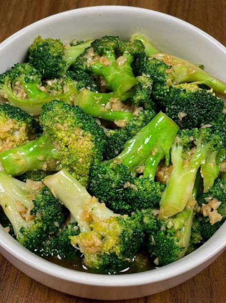 蒜蓉西兰花热量_减肥能吃吗-第1张图片-山城妙识