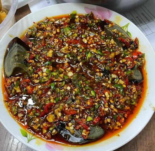 凉拌皮蛋怎么调汁_皮蛋凉拌调料配方-第1张图片-山城妙识