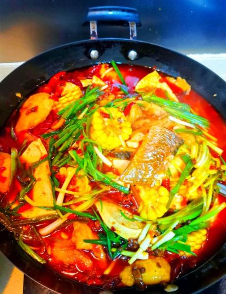 川味火锅鱼怎么做_家庭版麻辣火锅鱼做法-第1张图片-山城妙识