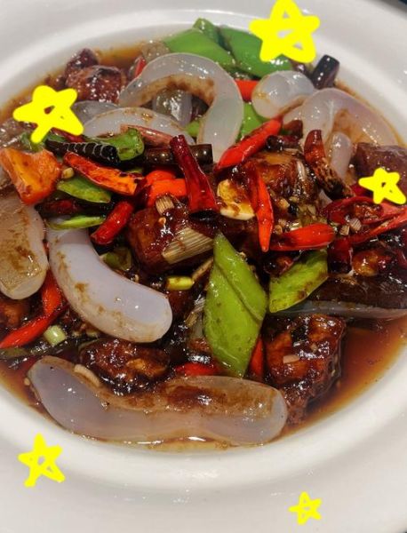 海蜇头炒肉怎么做_海蜇头炒肉的家常做法-第1张图片-山城妙识