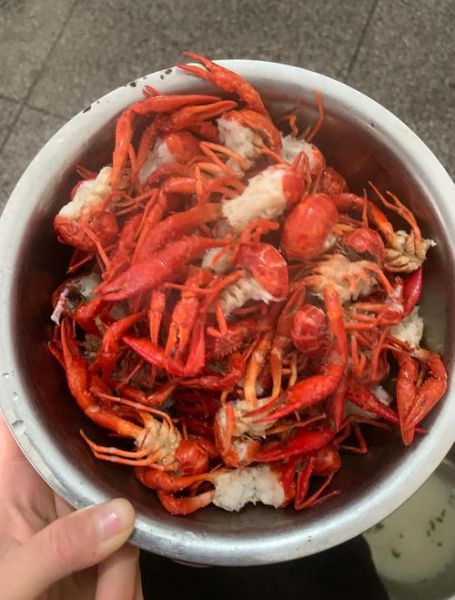 炒小龙虾怎么做_炒小龙虾需要焯水吗-第3张图片-山城妙识 炒小龙虾怎么做_炒小龙虾需要焯水吗-第3张图片-山城妙识