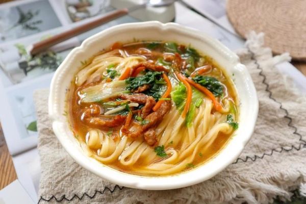 家常肉丝面条怎么做好吃_肉丝面条的家常做法-第1张图片-山城妙识 家常肉丝面条怎么做好吃_肉丝面条的家常做法-第1张图片-山城妙识