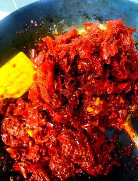 糍粑辣椒熬红油怎么做_糍粑辣椒熬红油比例-第1张图片-山城妙识