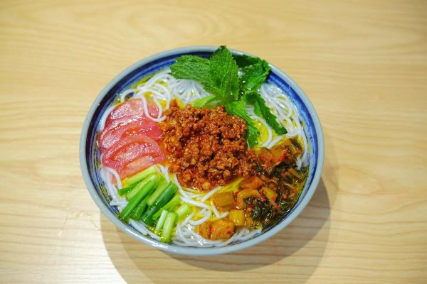 米线怎么做好吃_正宗云南过桥米线做法步骤-第3张图片-山城妙识