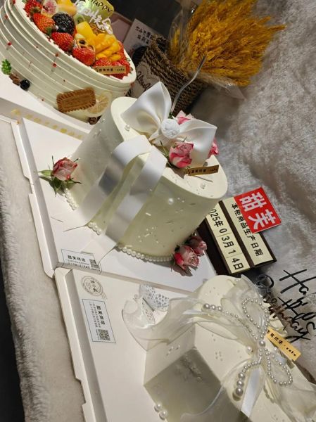 翻糖蛋糕和普通蛋糕区别_哪个更好吃-第1张图片-山城妙识 翻糖蛋糕和普通蛋糕区别_哪个更好吃-第1张图片-山城妙识