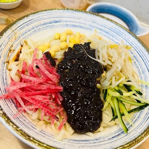 牛肉炸酱面怎么做_正宗老北京做法-第2张图片-山城妙识 牛肉炸酱面怎么做_正宗老北京做法-第2张图片-山城妙识