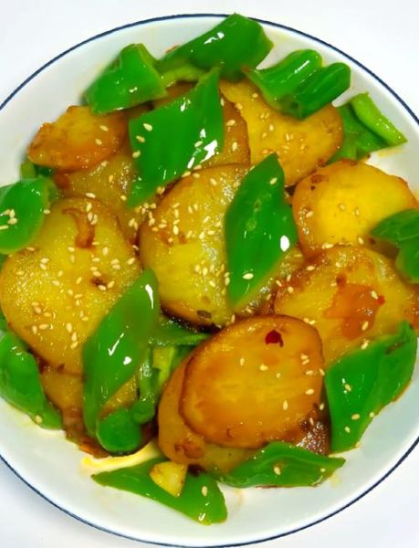 干锅土豆怎么做好吃又简单_干锅土豆片家常做法-第1张图片-山城妙识 干锅土豆怎么做好吃又简单_干锅土豆片家常做法-第1张图片-山城妙识