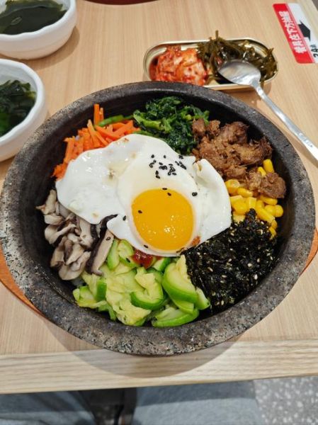 石锅拌饭家常做法_石锅拌饭怎么做-第1张图片-山城妙识 石锅拌饭家常做法_石锅拌饭怎么做-第1张图片-山城妙识