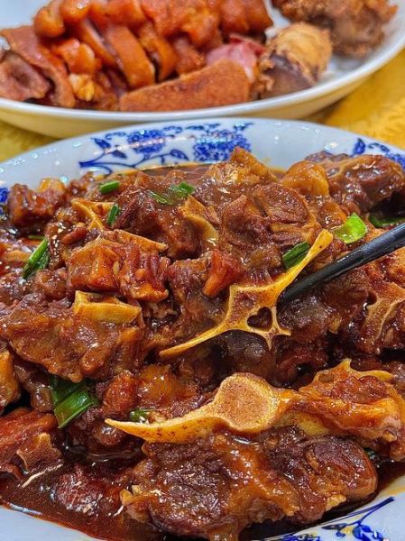 红烧牛尾骨怎么做好吃_红烧牛尾骨的家常做法-第1张图片-山城妙识