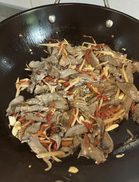 炒猪心要不要焯水_焯水后口感如何-第1张图片-山城妙识 炒猪心要不要焯水_焯水后口感如何-第1张图片-山城妙识