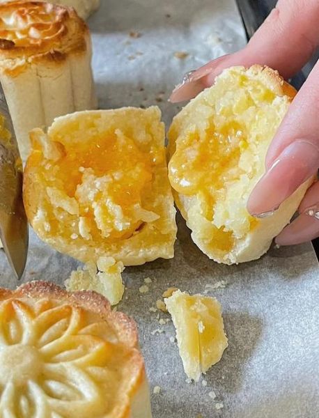月饼手工制作_怎么做出酥软流心-第1张图片-山城妙识