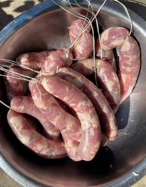 自制香肠怎么选肉_灌肠后多久能晒-第1张图片-山城妙识