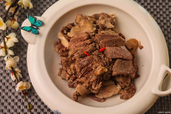 炖牛肉必须放什么调料_炖牛肉最香的调料组合-第2张图片-山城妙识 炖牛肉必须放什么调料_炖牛肉最香的调料组合-第2张图片-山城妙识