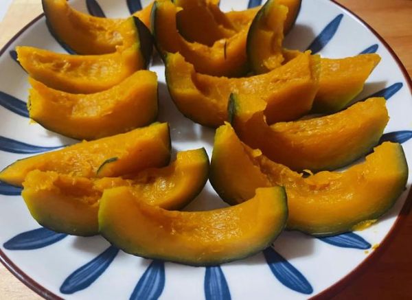 贝贝小南瓜蒸多久_蒸贝贝南瓜要多长时间-第2张图片-山城妙识