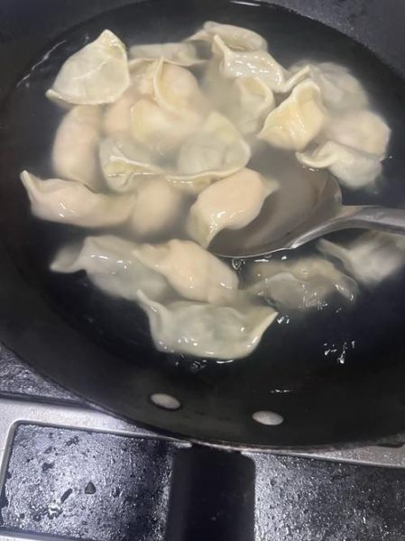 煮饺子加几次凉水_饺子不破皮技巧-第2张图片-山城妙识 煮饺子加几次凉水_饺子不破皮技巧-第2张图片-山城妙识