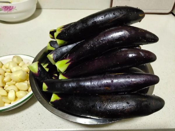 蒜茄子怎么腌_蒜茄子腌制方法-第1张图片-山城妙识