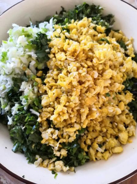 香菜鸡蛋馅饺子怎么做_香菜鸡蛋饺子馅怎么调才好吃-第2张图片-山城妙识 香菜鸡蛋馅饺子怎么做_香菜鸡蛋饺子馅怎么调才好吃-第2张图片-山城妙识