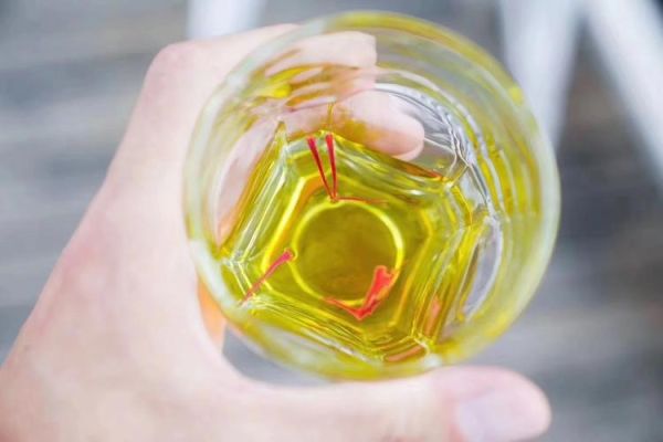 藏红花多少钱一克_藏红花价格为什么差距大-第2张图片-山城妙识