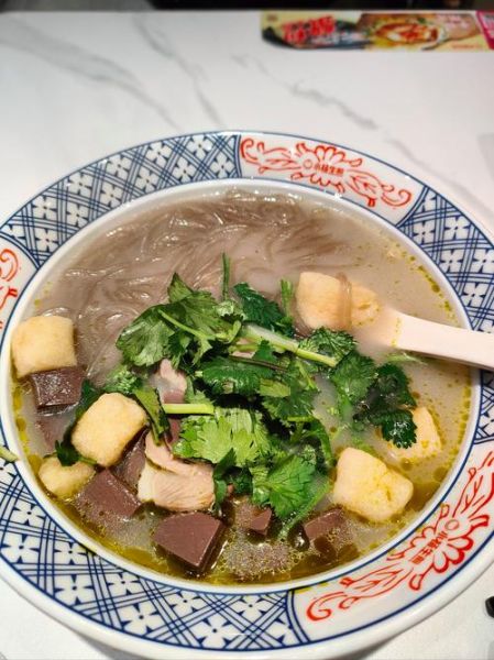 老鸭粉丝汤加盟多少钱_老鸭粉丝汤做法正宗吗-第2张图片-山城妙识