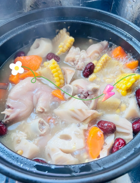 猪脚煲汤的做法大全_猪脚汤怎么煲才不腻-第1张图片-山城妙识