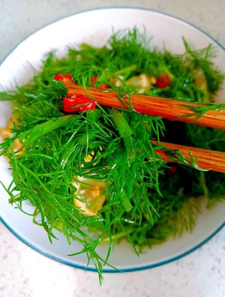 小茴香菜怎么炒好吃_小茴香菜的做法大全-第1张图片-山城妙识