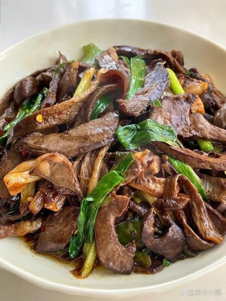 爆炒猪心怎么做好吃_爆炒猪心需要焯水吗-第3张图片-山城妙识