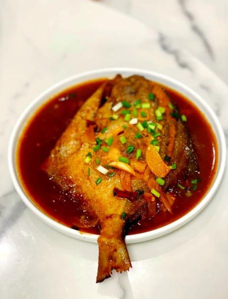 小海鲳鱼怎么做好吃_家常小海鲳鱼做法大全-第1张图片-山城妙识