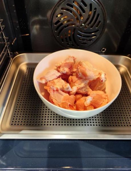 电烤箱烤鸡翅根怎么烤才外酥里嫩_电烤箱烤鸡翅根温度时间设置-第1张图片-山城妙识 电烤箱烤鸡翅根怎么烤才外酥里嫩_电烤箱烤鸡翅根温度时间设置-第1张图片-山城妙识