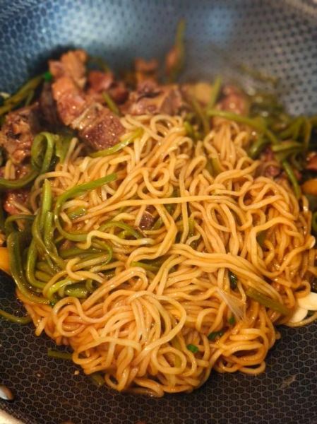 猪肉豆角焖面怎么做_猪肉豆角焖面用哪种面条-第2张图片-山城妙识 猪肉豆角焖面怎么做_猪肉豆角焖面用哪种面条-第2张图片-山城妙识