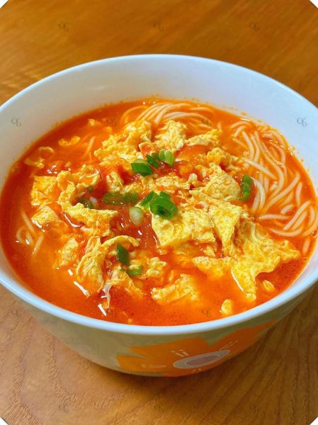 西红柿鸡蛋汤面怎么做_西红柿鸡蛋汤面热量高吗-第1张图片-山城妙识