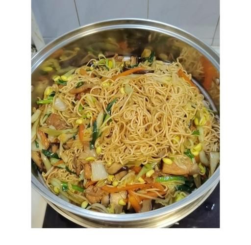 蒸卤面怎样面条不粘_蒸卤面怎么防止面条粘连-第1张图片-山城妙识