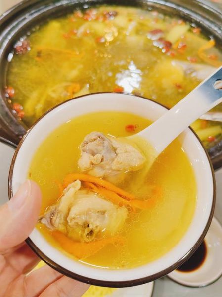 孕妇鸡汤怎么煲有营养_孕妇喝鸡汤的正确做法-第3张图片-山城妙识