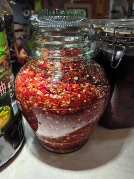 腌菜坛子怎么选_腌菜坛子哪种材质好-第2张图片-山城妙识