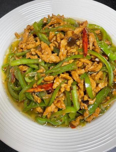 青椒肉丝怎么炒才嫩_青椒肉丝正宗做法-第3张图片-山城妙识