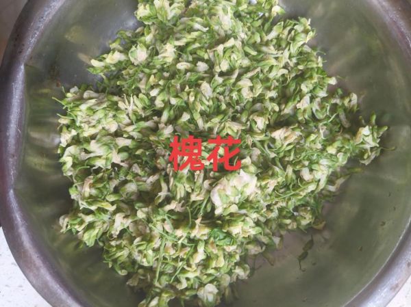 猪肉槐花饺子馅怎么做_槐花饺子馅怎么调好吃-第1张图片-山城妙识