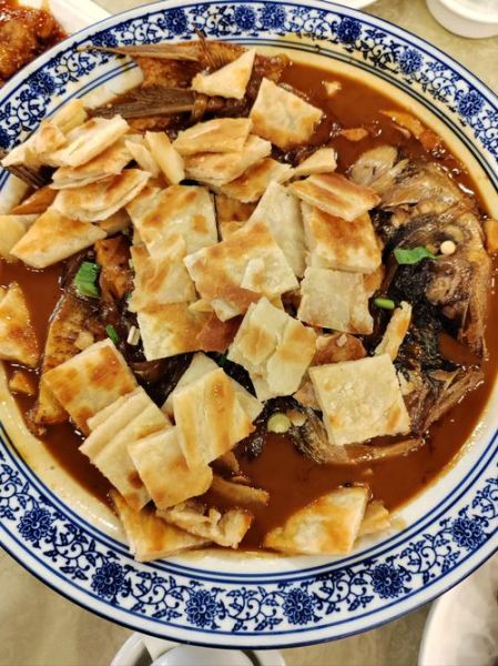 鱼头泡饼怎么做_鱼头泡饼哪里最正宗-第2张图片-山城妙识