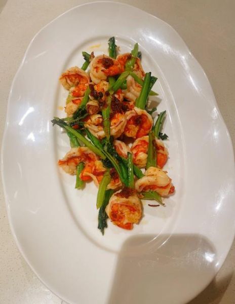 炒虾仁配什么菜最好吃_炒虾仁最佳搭配菜推荐-第3张图片-山城妙识
