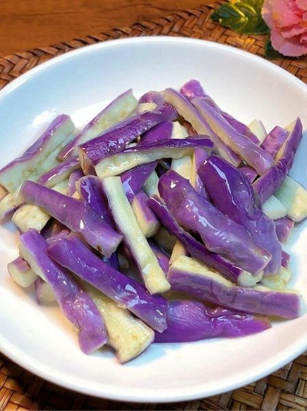 烧茄子怎么做不吸油_烧茄子怎么保持紫色-第2张图片-山城妙识