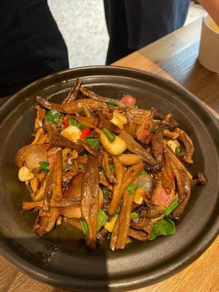 云南招牌菜有哪些_云南特色菜推荐-第3张图片-山城妙识 云南招牌菜有哪些_云南特色菜推荐-第3张图片-山城妙识