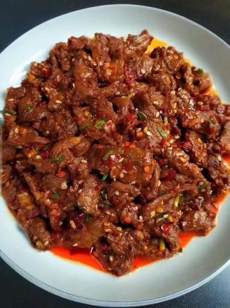 孜然牛肉片怎么炒才嫩_孜然牛肉片腌制秘诀-第1张图片-山城妙识