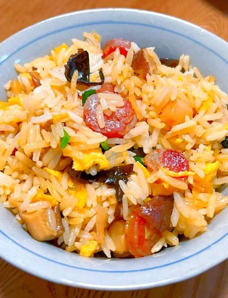 腊肠焖饭怎么做_腊肠焖饭用哪种腊肠最好-第1张图片-山城妙识