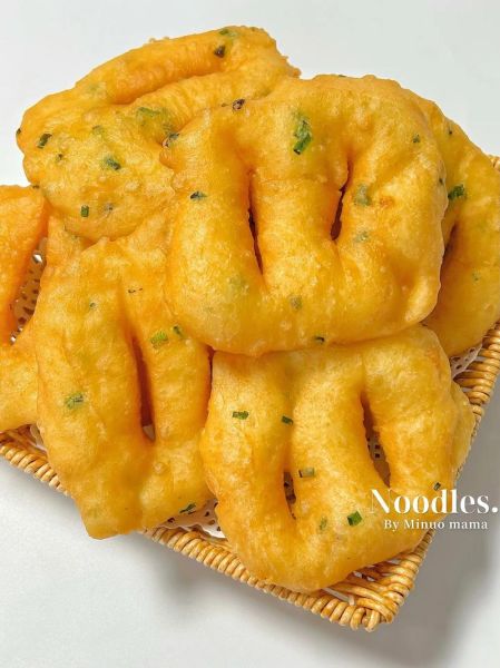 油饼图片大全_油饼怎么做才酥脆-第1张图片-山城妙识